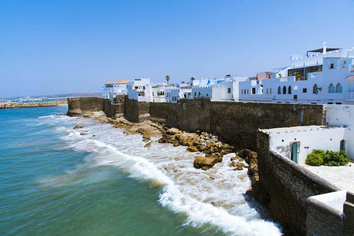 Asilah : Découverte de la ville en une journée – Menara Tours